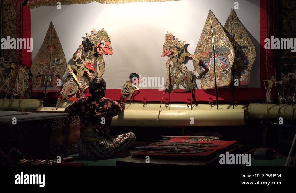 Wayang kulit show Stock Videos & Footage - HD and 4K Video Clips - Alamy