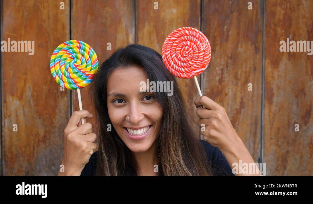 Minnie mouse model Stock Videos & Footage - HD and 4K Video Clips - Alamy