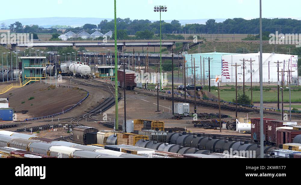 Bailey Yard time lapse of the hump yard. World's largest classification ...