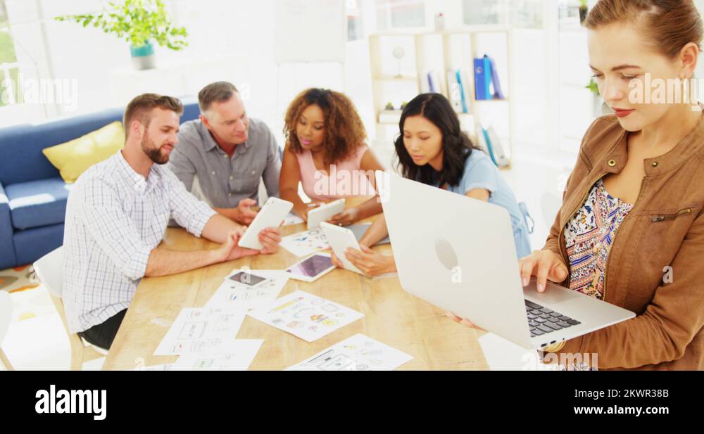 Electronic devices office Stock Videos & Footage - HD and 4K Video ...