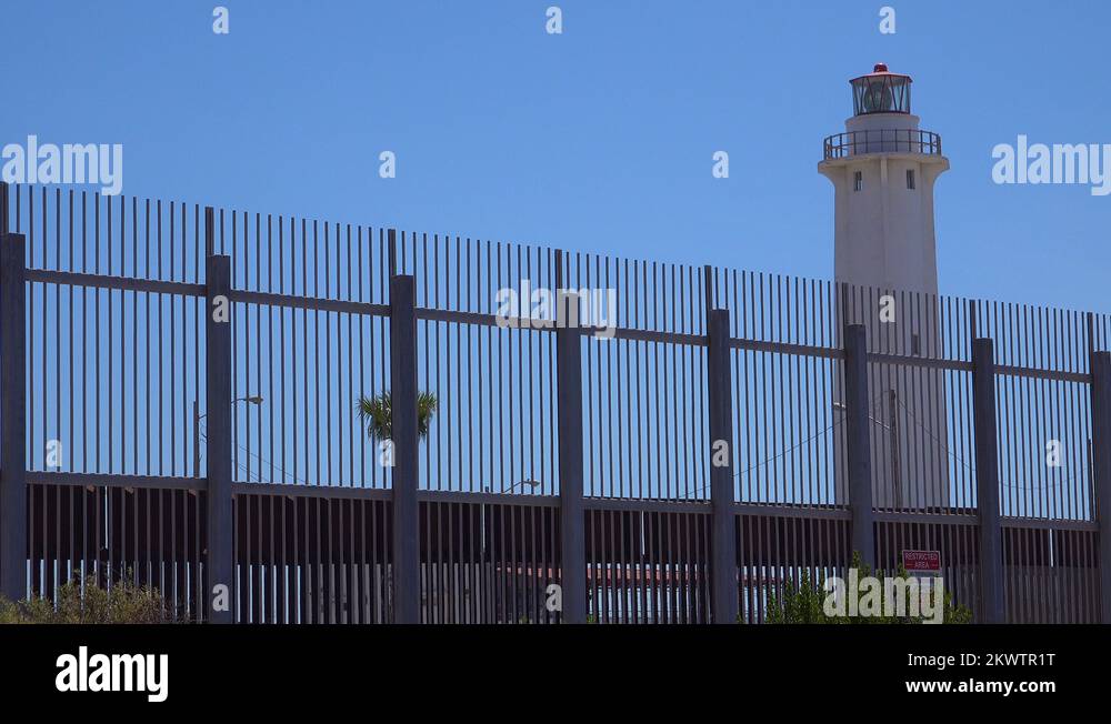 Tijuana fence border Stock Videos & Footage - HD and 4K Video Clips - Alamy