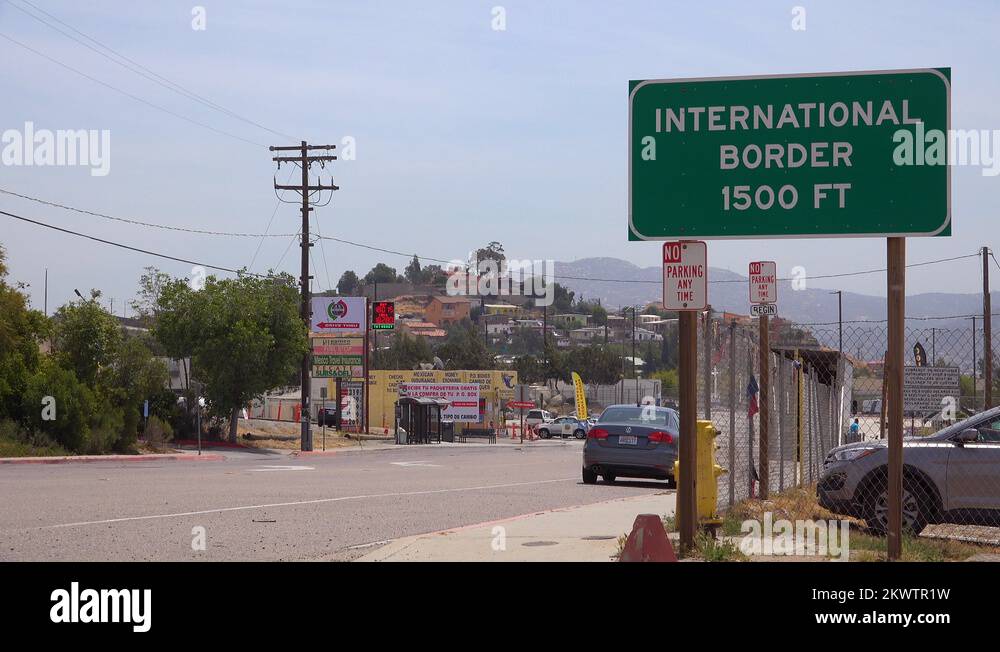 Road sign mexico border Stock Videos & Footage - HD and 4K Video Clips ...