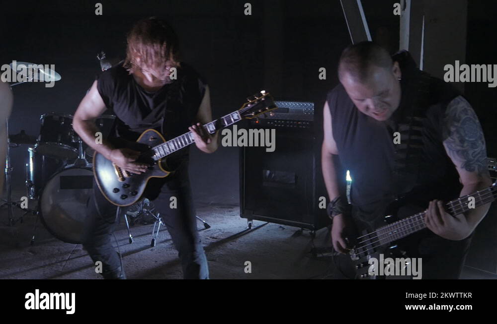 Punk rock frontman Stock Videos & Footage - HD and 4K Video Clips - Alamy