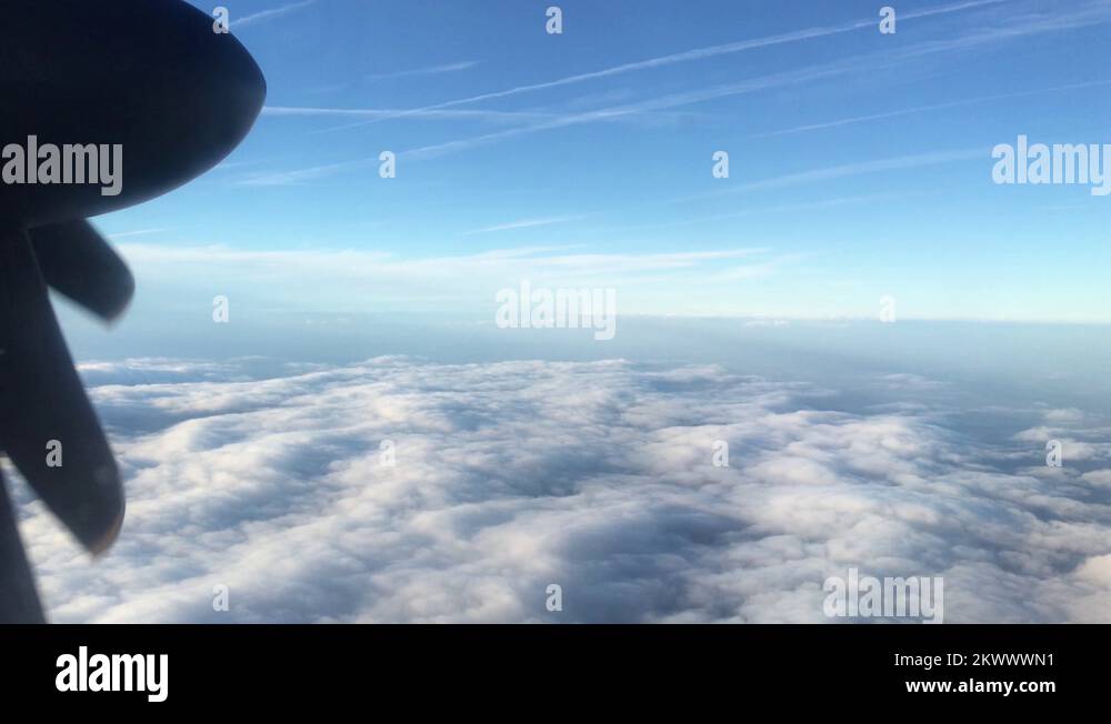 Vast cloud Stock Videos & Footage - HD and 4K Video Clips - Alamy