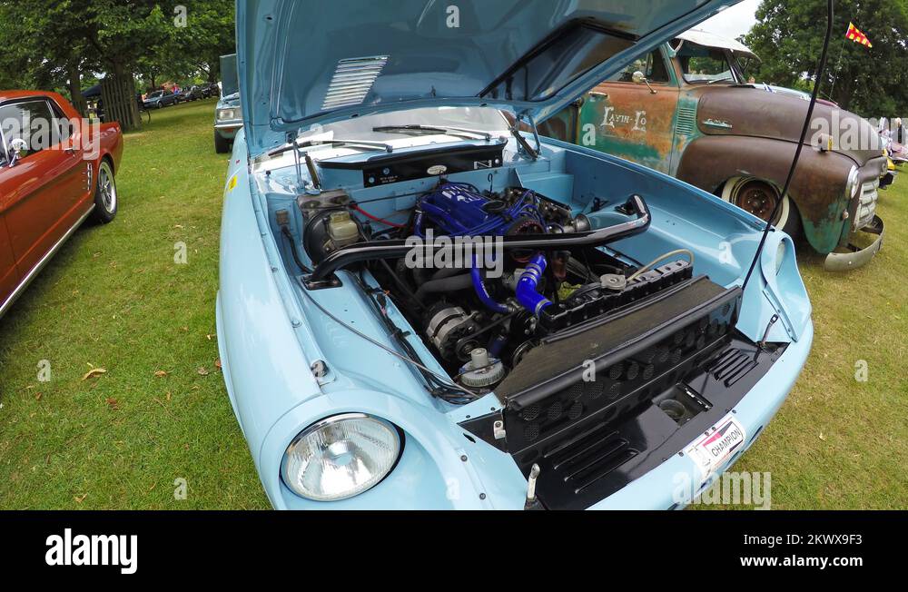 London hood Stock Videos & Footage - HD and 4K Video Clips - Alamy