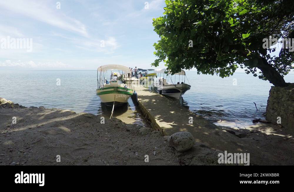 Real boat Stock Videos & Footage - HD and 4K Video Clips - Alamy