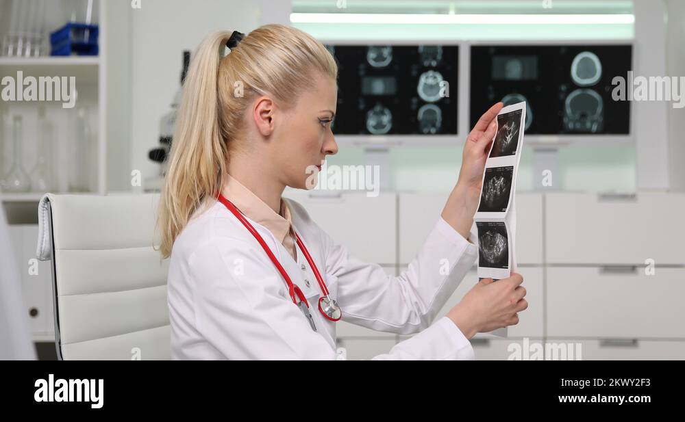 Trainee doctor Stock Videos & Footage - HD and 4K Video Clips - Alamy