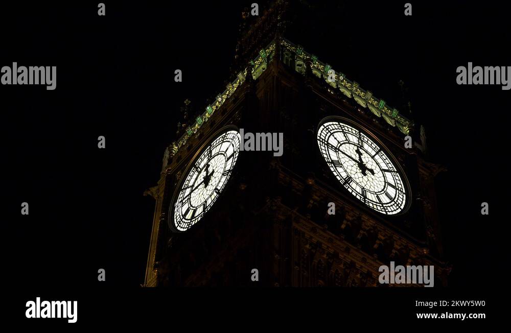 London Big Ben Closeup by Night, Elisabeth Tower Clock, Landmark in UK ...
