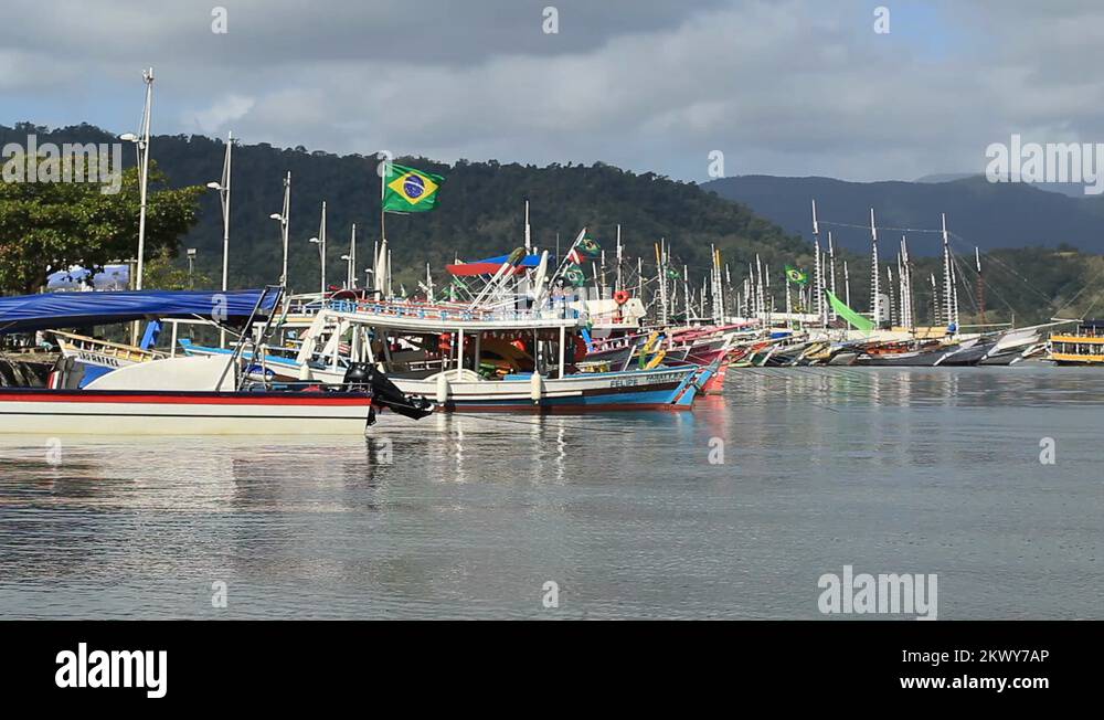 Brazilian boats Stock Videos & Footage - HD and 4K Video Clips - Alamy