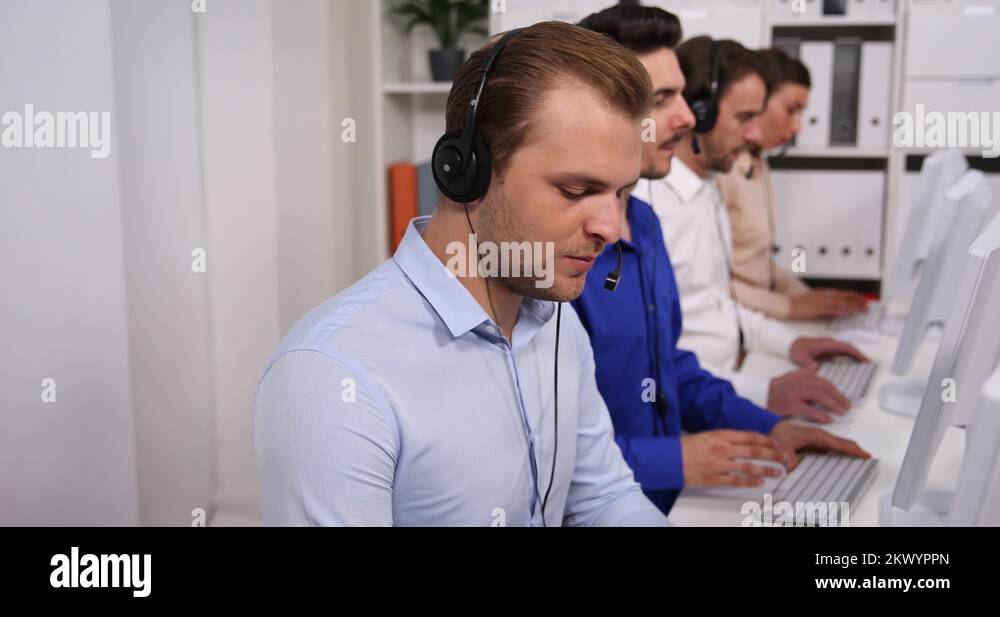 Technical help Stock Videos & Footage - HD and 4K Video Clips - Alamy