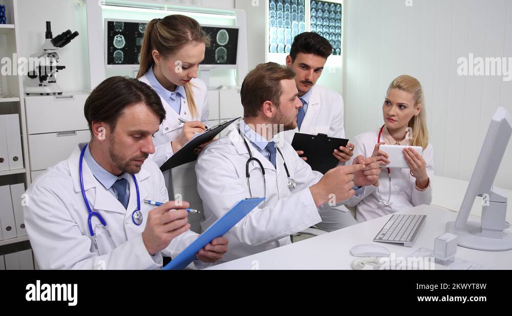 Happy Team of Medical Doctors Positive Collaboration Hospital Teamwork ...