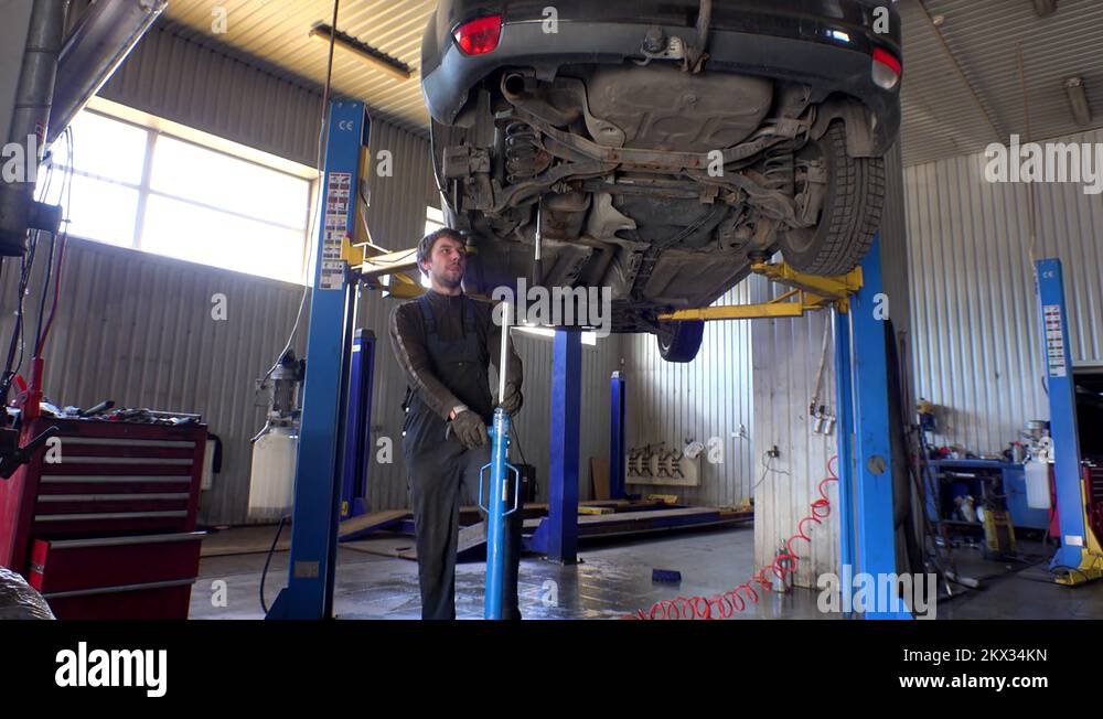 Hydraulic lift alignment Stock Videos & Footage - HD and 4K Video Clips ...