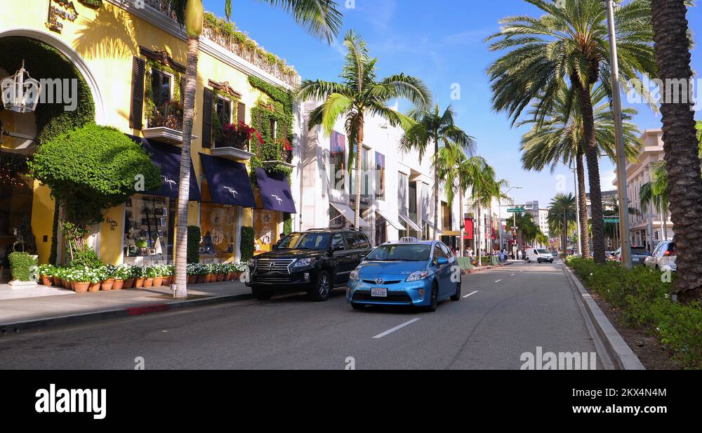 Luxury cars driving on Rodeo Drive in Beverly Hills, Los Angeles, 4K ...