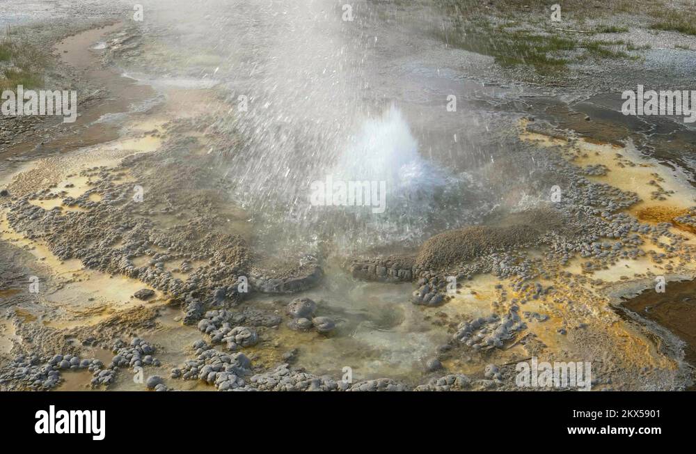 Geyser bubbling Stock Videos & Footage - HD and 4K Video Clips - Alamy