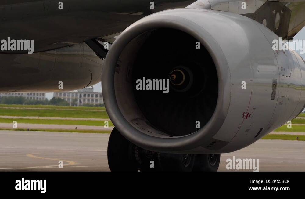 Turbofan jet engine close up Stock Videos & Footage - HD and 4K Video ...