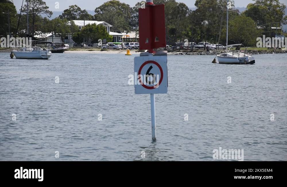 6 knots marine speed limit sign and beacon Stock Video Footage - Alamy