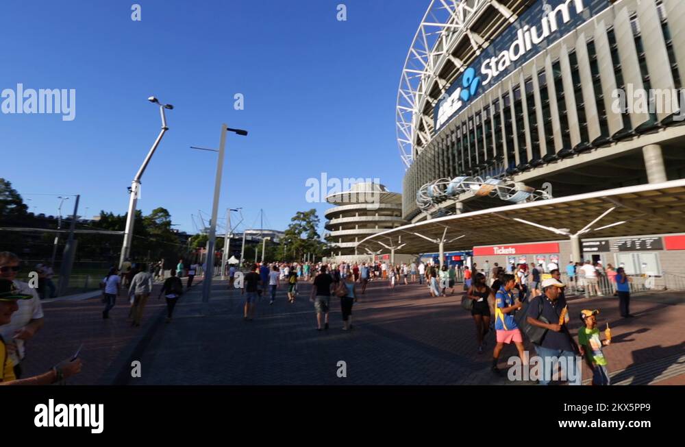 Cricket stadium crowd Stock Videos & Footage - HD and 4K Video Clips ...