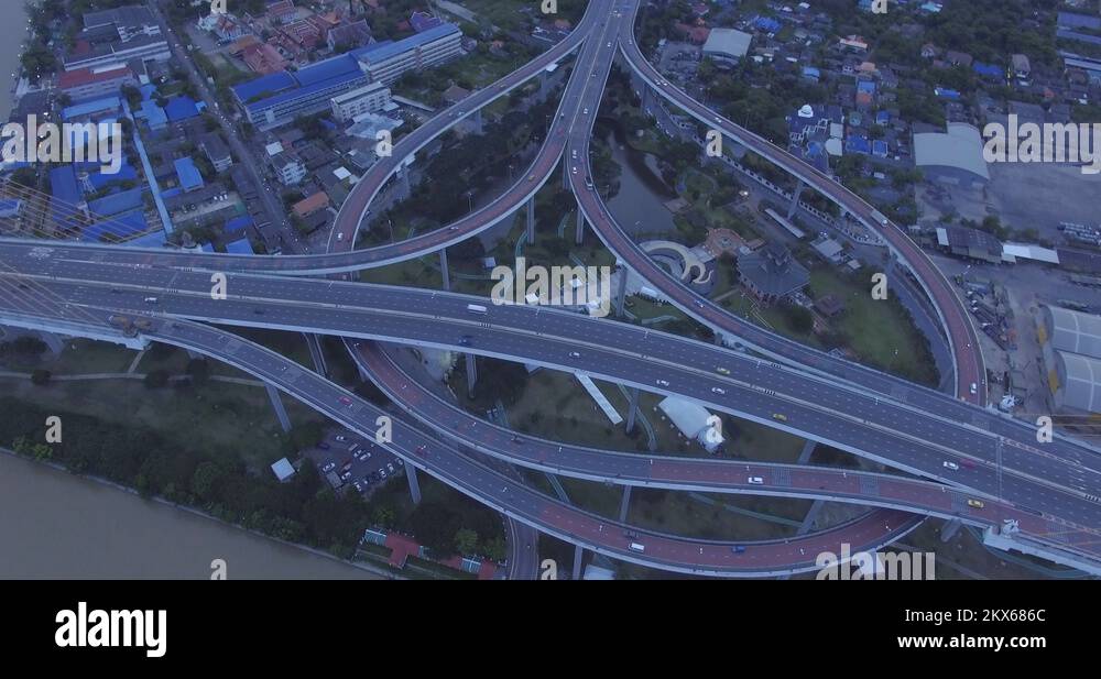 Traffic on expressway Stock Videos & Footage - HD and 4K Video Clips ...