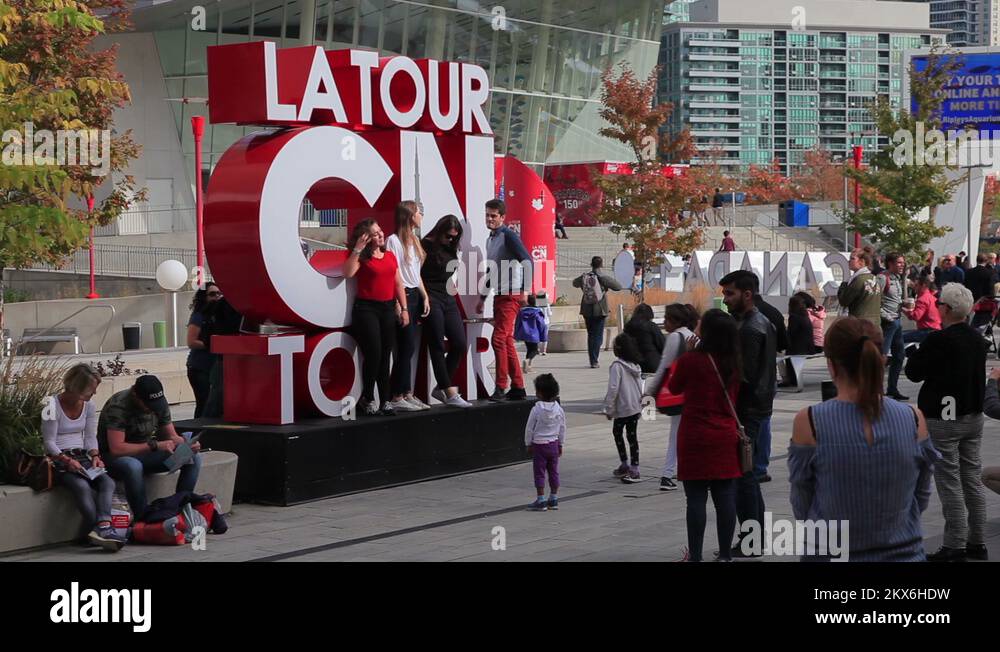 Tour cn canada Stock Videos & Footage - HD and 4K Video Clips - Alamy