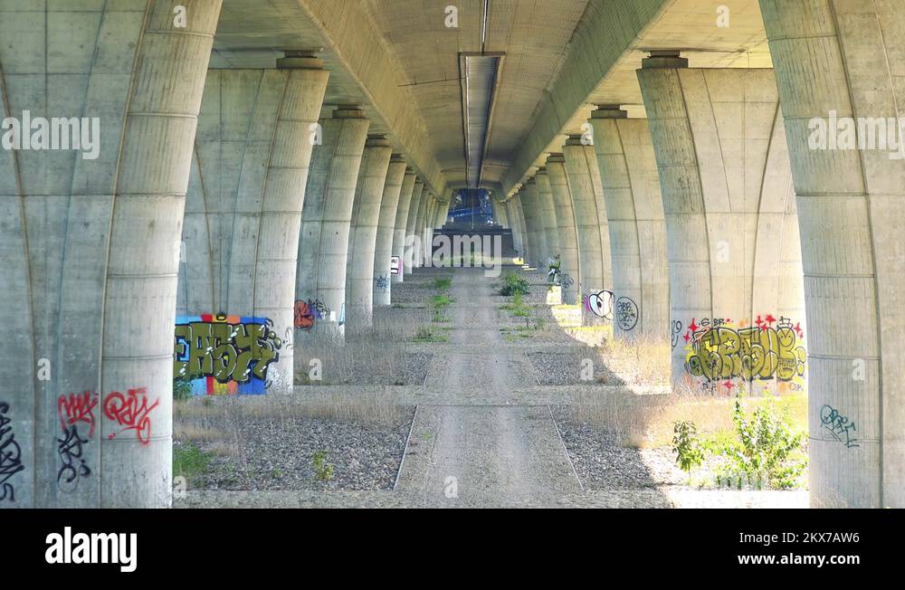 Path of pillars Stock Videos & Footage - HD and 4K Video Clips - Alamy