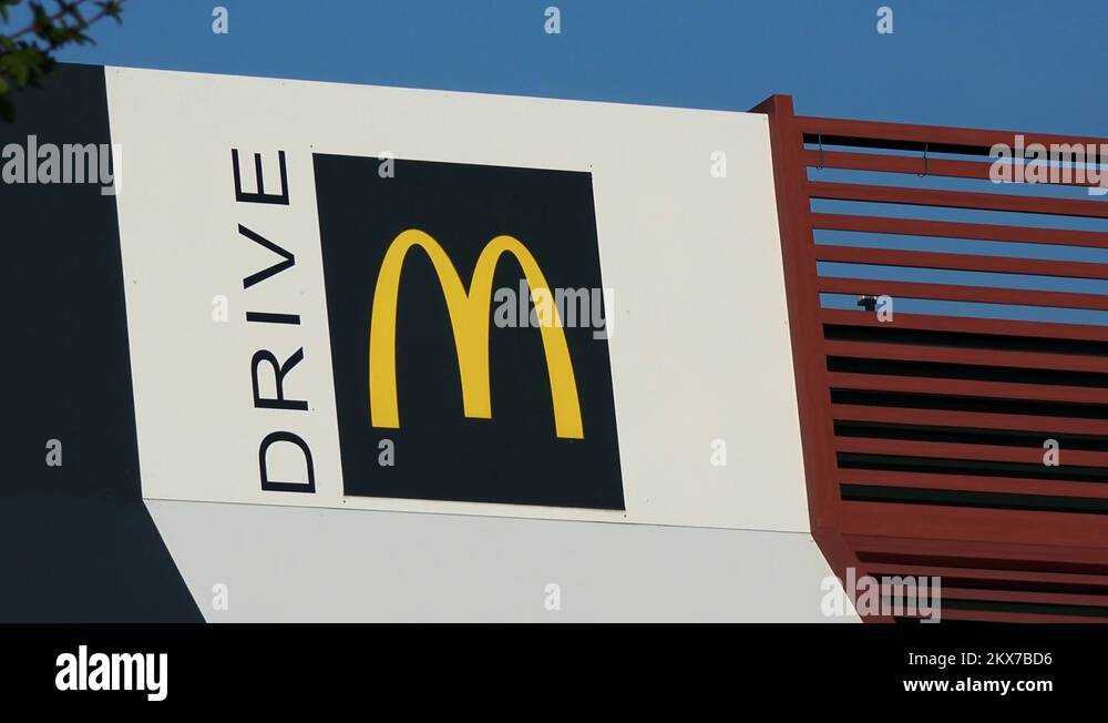 Mcdonalds logo sign yellow Stock Videos & Footage - HD and 4K Video ...