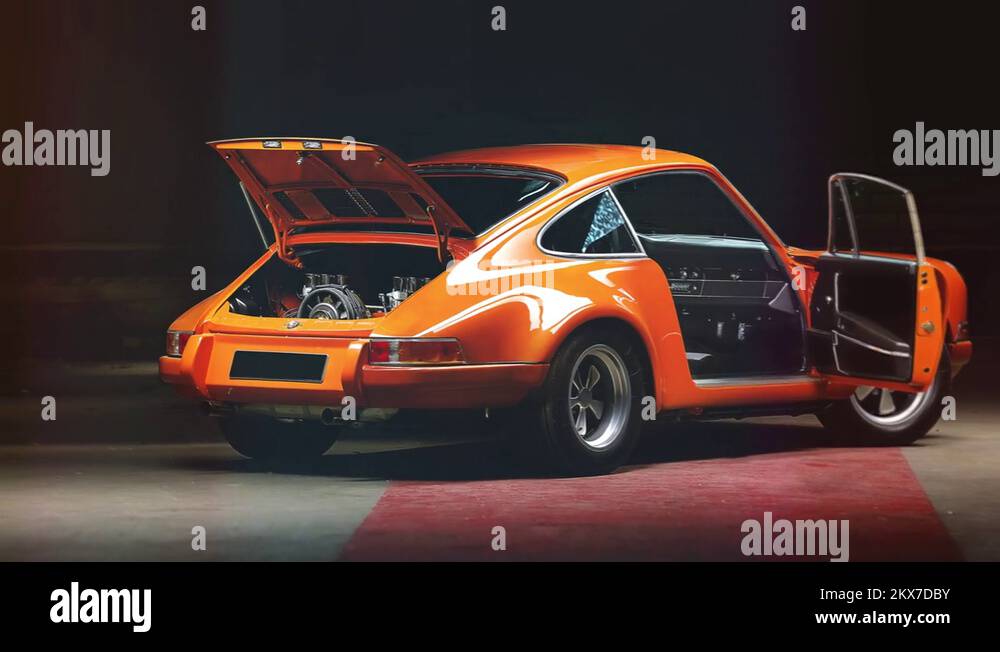 Porsche sportscar-side view animation Stock Video Footage - Alamy
