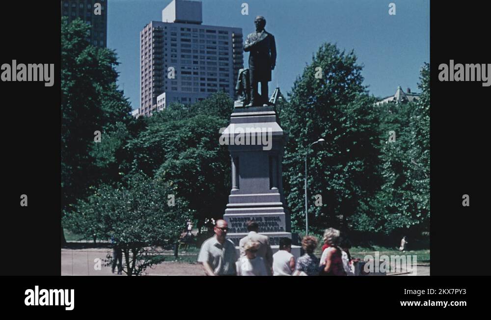 Statue skyline Stock Videos & Footage - HD and 4K Video Clips - Alamy