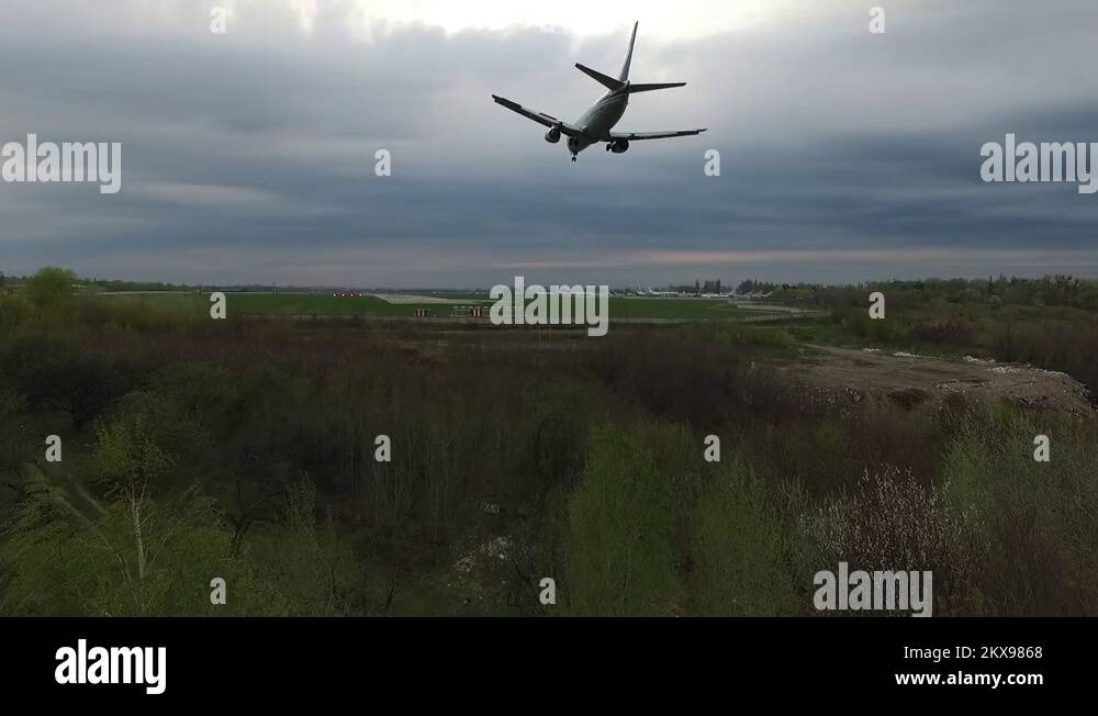 Airbus aerial Stock Videos & Footage - HD and 4K Video Clips - Alamy