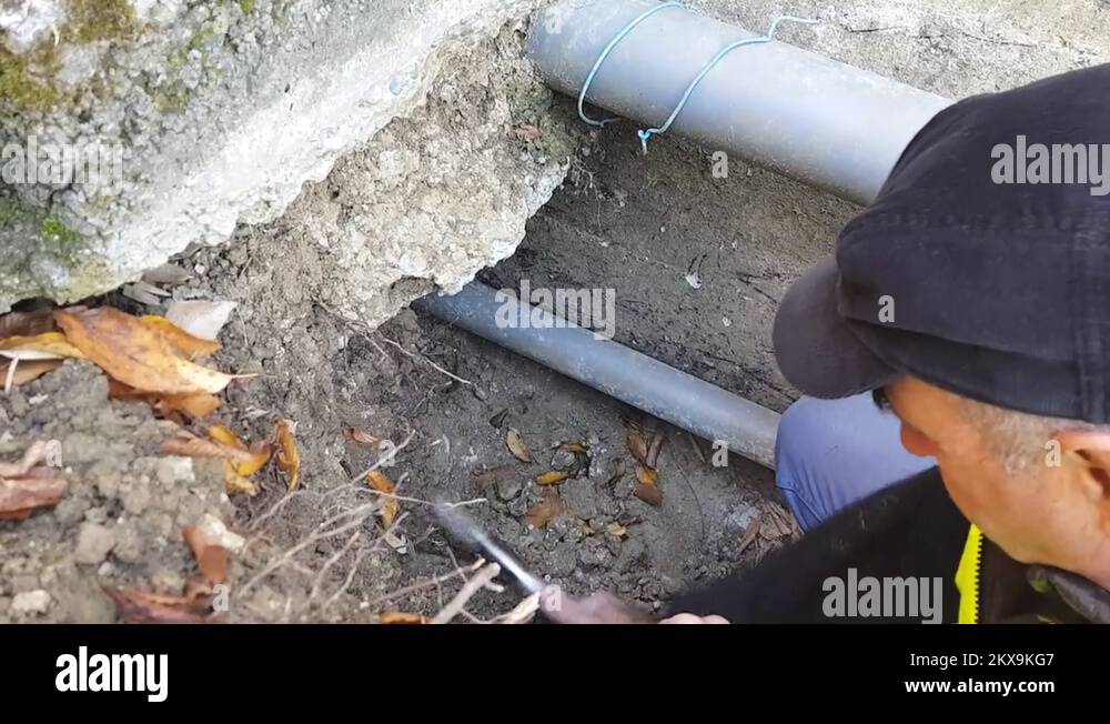 Culvert installation Stock Videos & Footage - HD and 4K Video Clips - Alamy