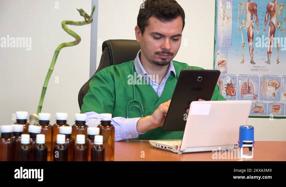 Overwhelmed hospital Stock Videos & Footage - HD and 4K Video Clips - Alamy