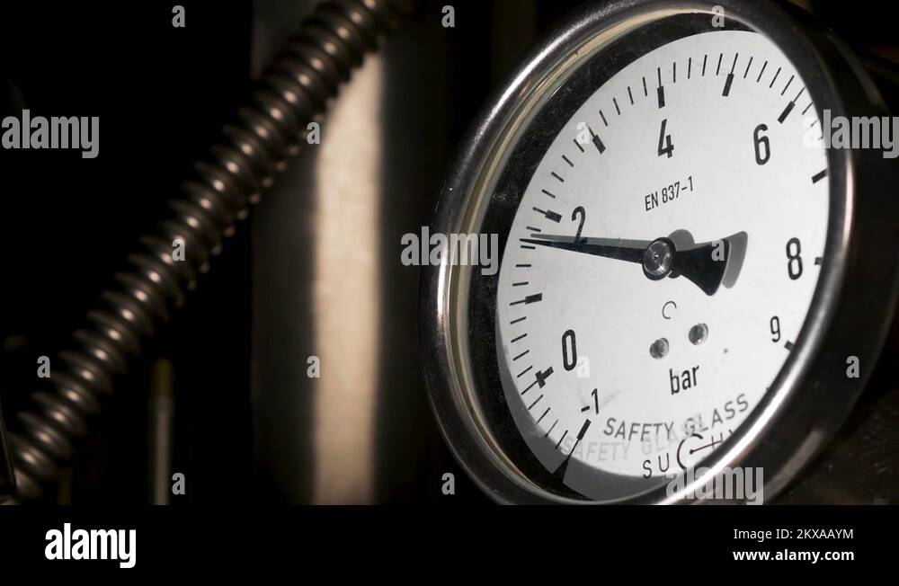 Meter gages Stock Videos & Footage - HD and 4K Video Clips - Alamy