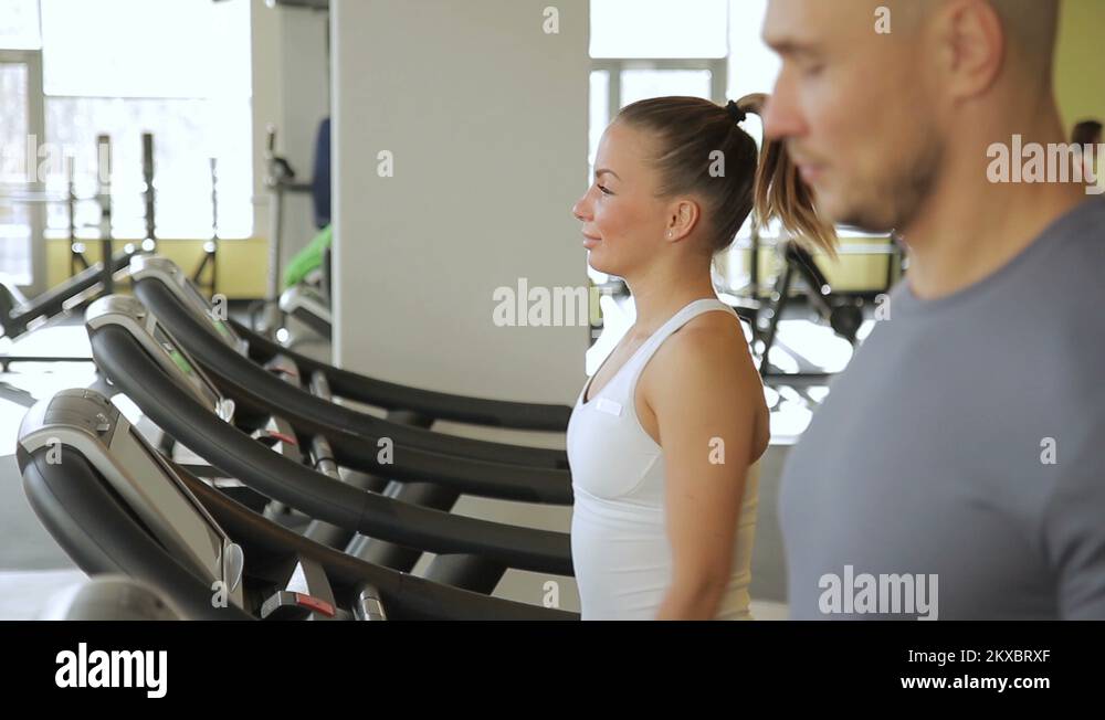 Gym people treadmill Stock Videos & Footage - HD and 4K Video Clips - Alamy