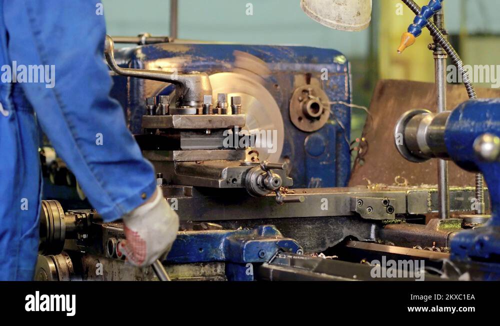 Employee and machine Stock Videos & Footage - HD and 4K Video Clips - Alamy