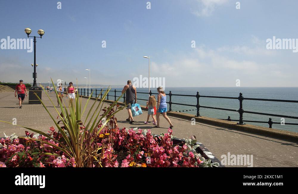 Bridlington beach Stock Videos & Footage - HD and 4K Video Clips - Alamy