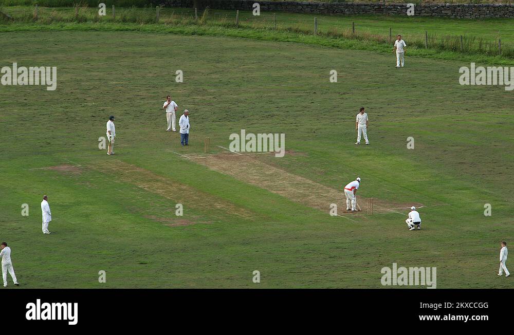 Bowler umpire Stock Videos & Footage - HD and 4K Video Clips - Alamy