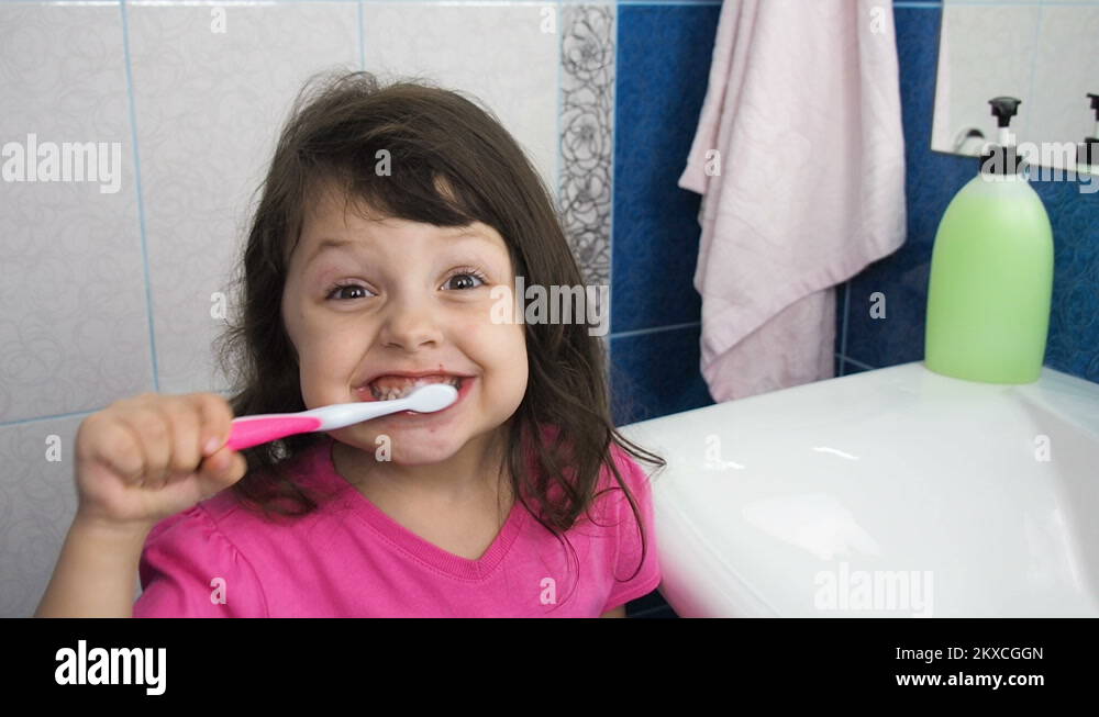 Child brushes teeth Stock Videos & Footage - HD and 4K Video Clips - Alamy