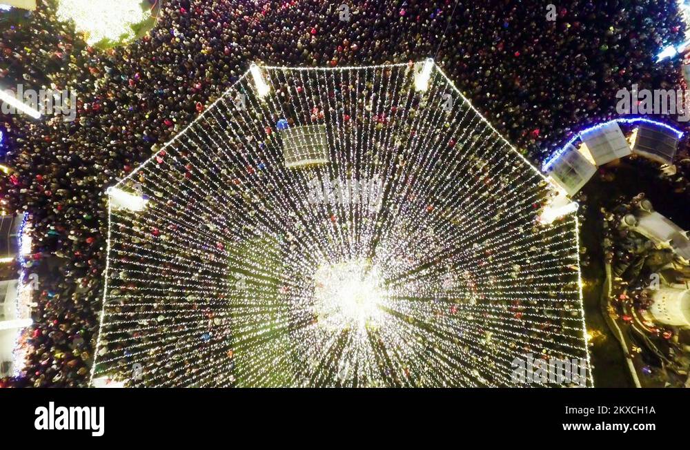 Europe aerial lights Stock Videos & Footage - HD and 4K Video Clips - Alamy
