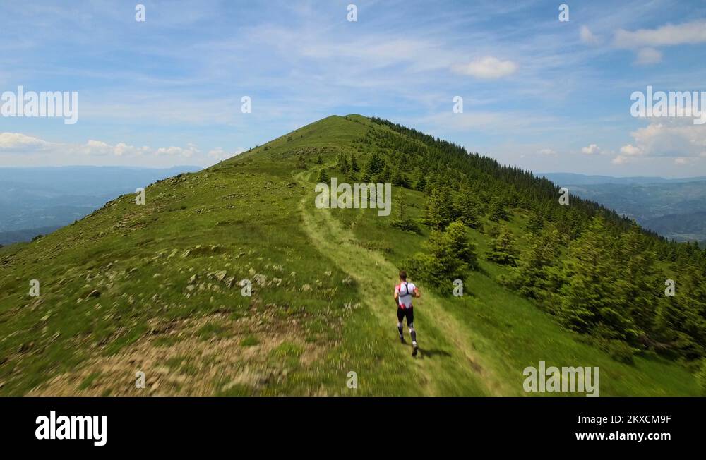 Sky runner Stock Videos & Footage - HD and 4K Video Clips - Alamy