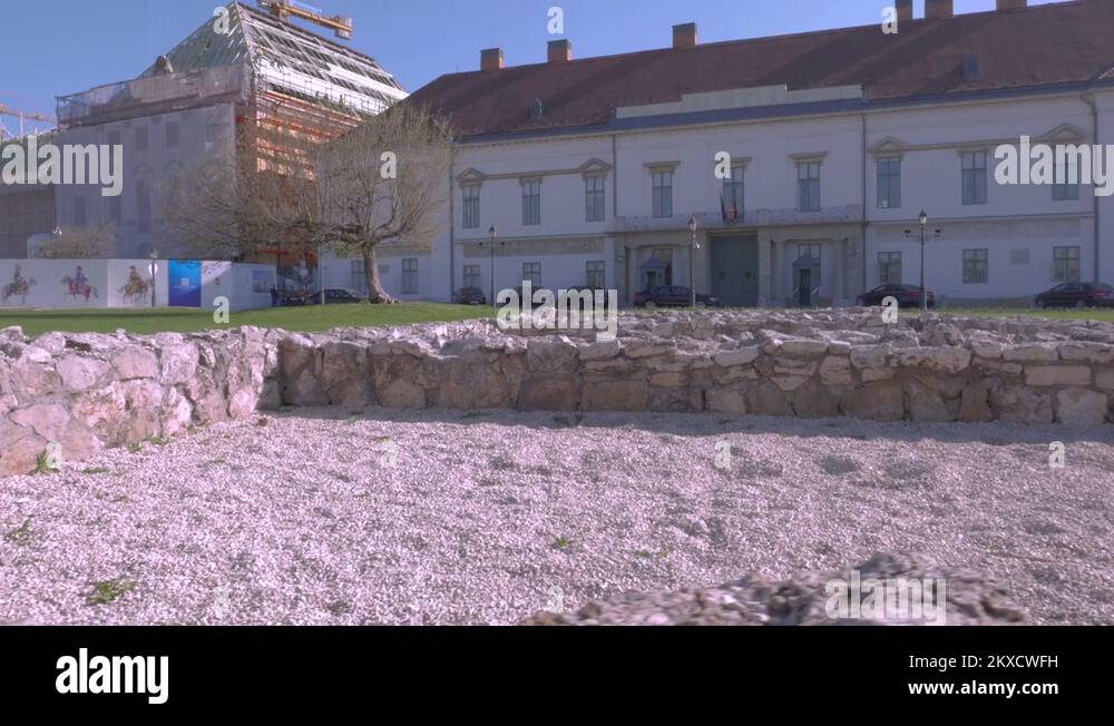 Buda castle ruins Stock Videos & Footage - HD and 4K Video Clips - Alamy