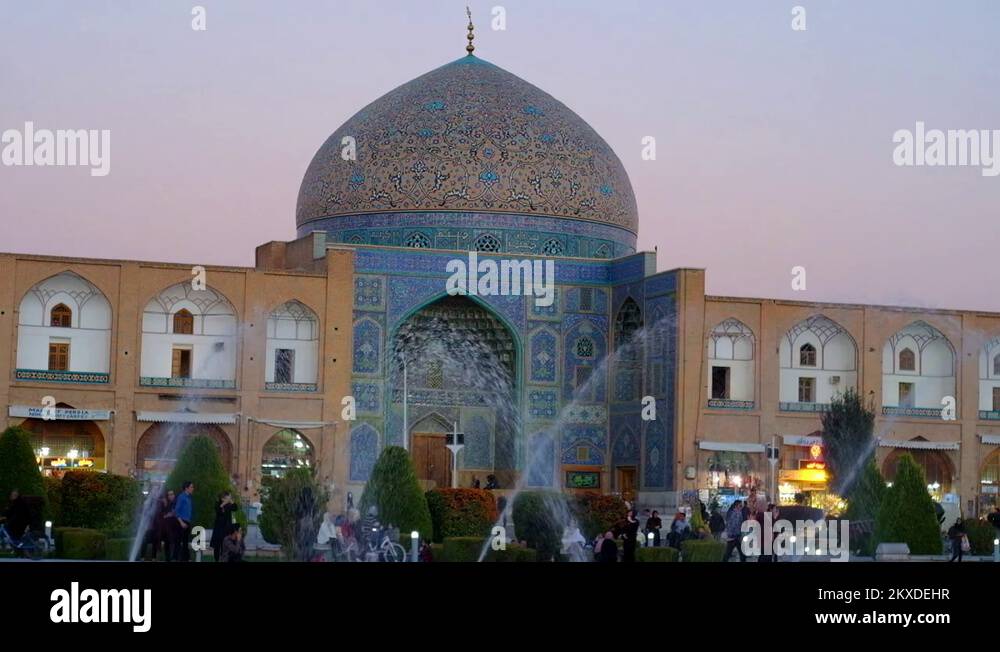 Isfahan mosque dome Stock Videos & Footage - HD and 4K Video Clips - Alamy