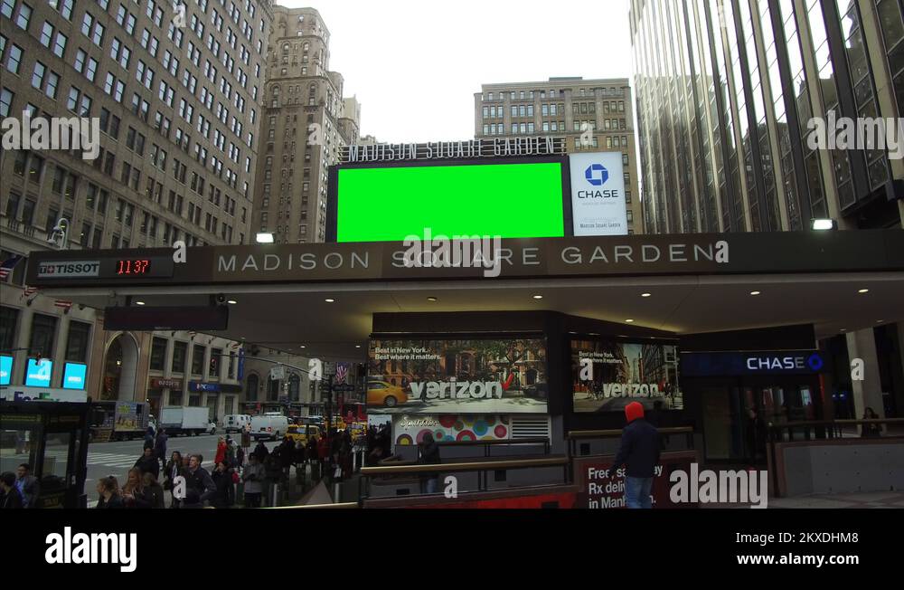 Madison Square Garden Signage Entrance - Green Screen No Audio Stock ...