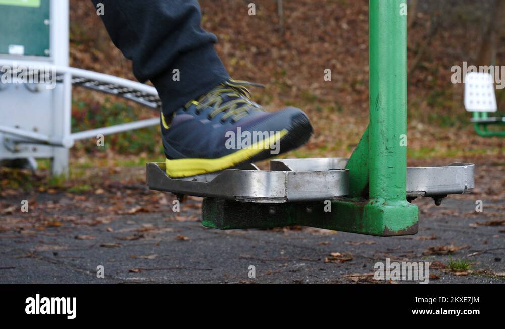 Slow machine Stock Videos & Footage - HD and 4K Video Clips - Alamy