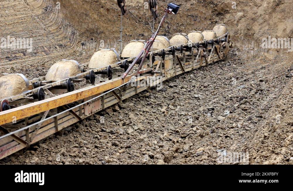Bagger an Stock Videos & Footage - HD and 4K Video Clips - Alamy