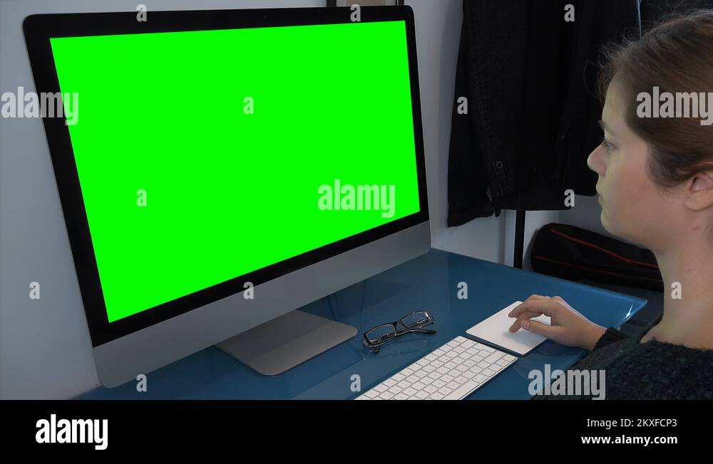 Using zoom computer Stock Videos & Footage - HD and 4K Video Clips - Alamy