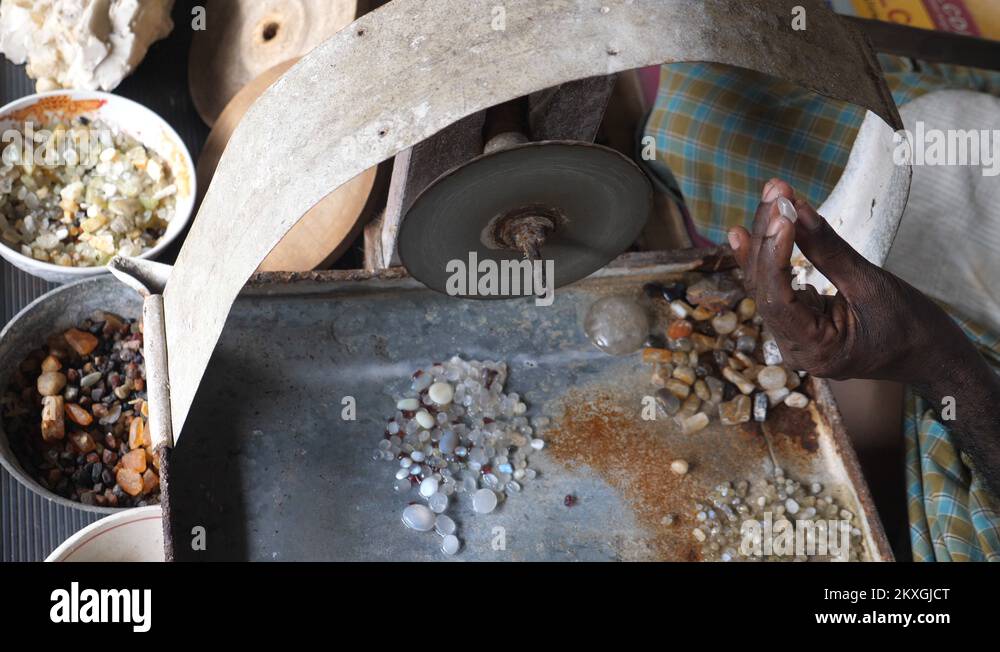 Gem cutter Stock Videos & Footage - HD and 4K Video Clips - Alamy