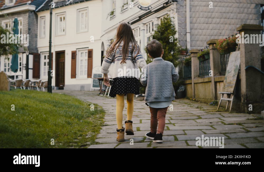 Walk and wander Stock Videos & Footage - HD and 4K Video Clips - Alamy