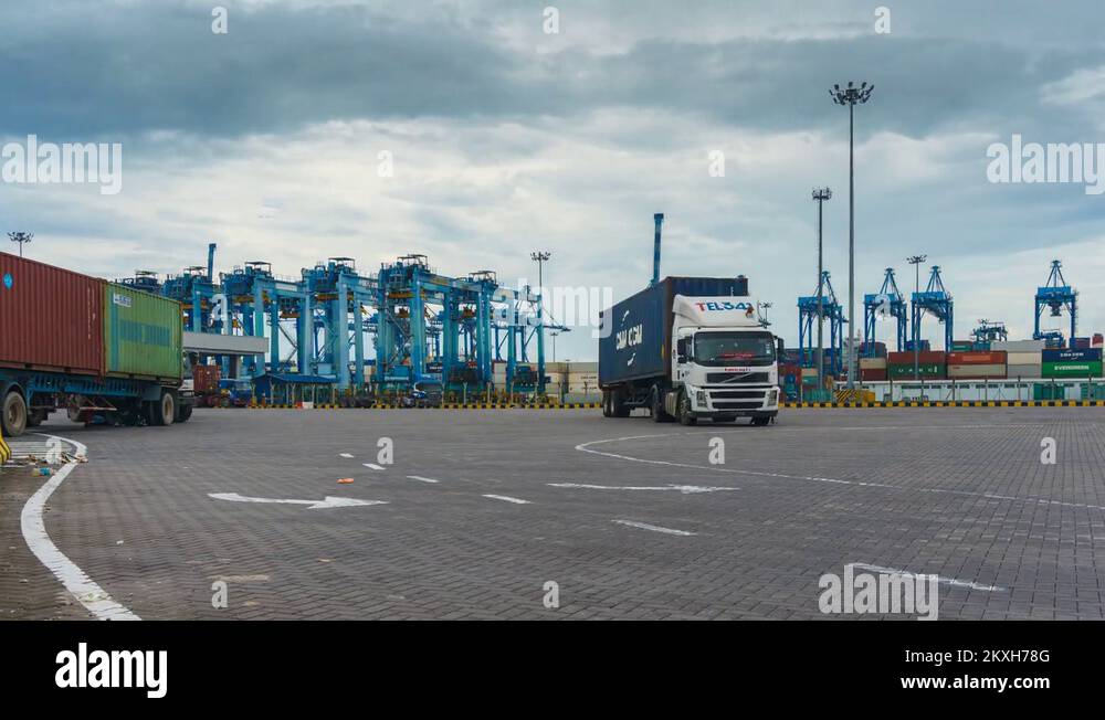 Lorry container Stock Videos & Footage - HD and 4K Video Clips - Alamy