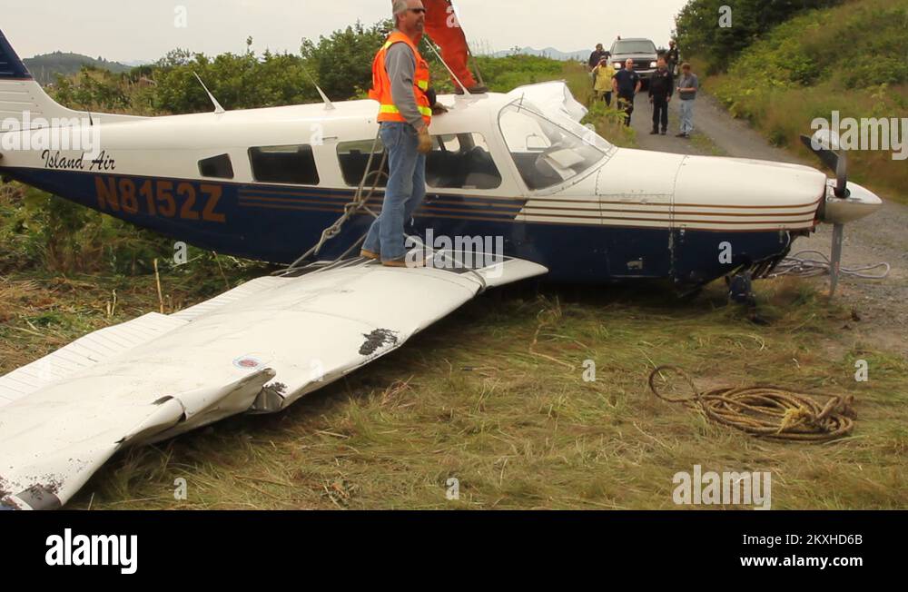 Crash crew Stock Videos & Footage - HD and 4K Video Clips - Alamy