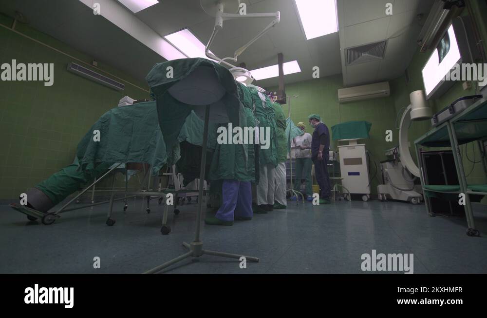 Woman hip operation Stock Videos & Footage - HD and 4K Video Clips - Alamy