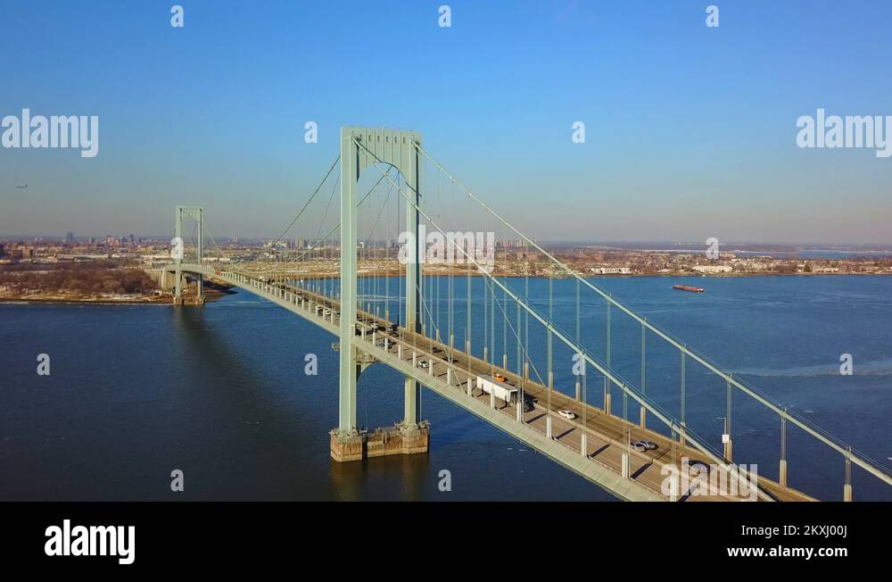 Whitestone bridge Stock Videos & Footage - HD and 4K Video Clips - Alamy